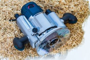 What is a Plunge Router? A Beginner’s Guide