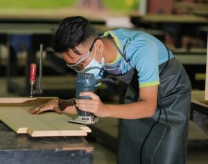 10 Must-Know Wood Router Safety Tips